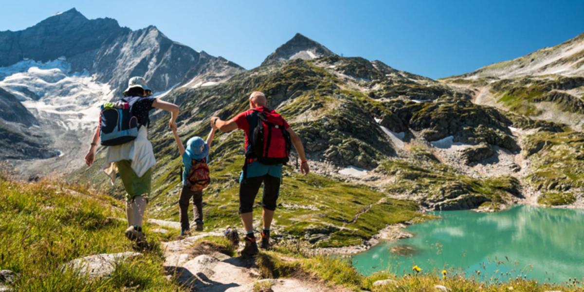 BRECK IN BLOOM: EARLY SPRING HIKES AND FLORA | VisitBreck